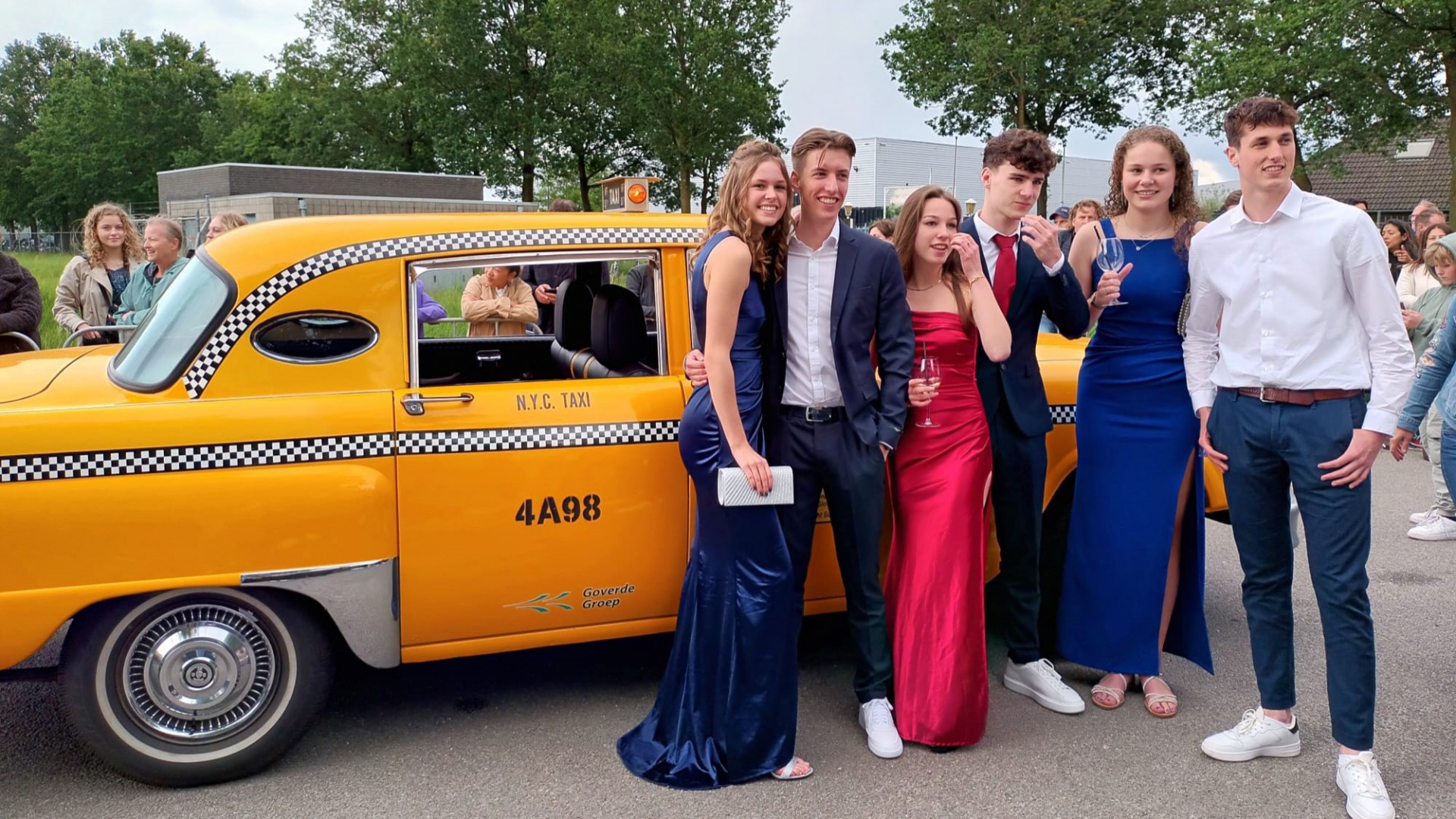 De 10 leukste gala vervoer ideeën ️ Limousine.nl ️
